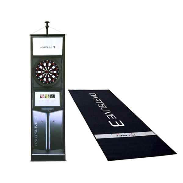 【商品仕様】■DARTSLIVE Homeサイズ：直径56.5cm×厚み3.2cm■DARTSLIVE ポールスタンド設置可能な天井の高さ：2.1m〜2.7m■DARTSLIVE3 防炎ラベル付スローマットサイズ(約)：H275.0cm×W...