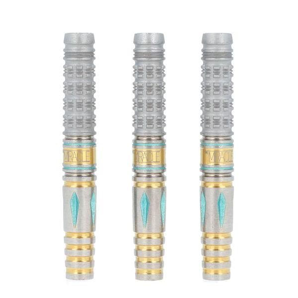 新品定価：15800円(税込)■商品仕様スペックデータ材質：95%タングステン単体重量：21.5g バレル全長：49.0mm最大径：7.0mmタイプ：2BA■商品状態・付属品商品状態：【3】付属品：あり(フライト×3・シャフト×3・チップ×...
