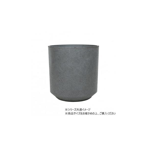 ガラス繊維などの繊維をプラスチックの中に入れて強度を向上させた複合材料です。金属や陶器に比べ軽量で腐食しにくく、保湿性が良いのが特徴です。