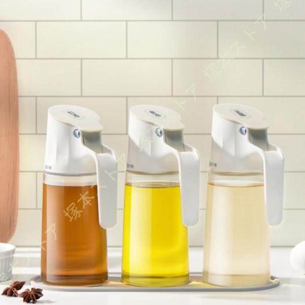 商品の説明300mlサイズ：約8.6×21cm色：ホワイト/イエロー/グリーン/ピンク素材：PP+ガラス+ガラスフタは内側の取り外しができ、洗浄可能フタの内側は簡単に取り外しができ洗う事が出来ます。また、パッキンのみ食器洗い乾燥機の使用可能...