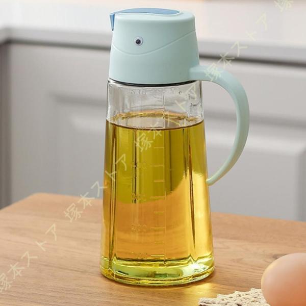 商品の説明容量：300ml/500ml/630ml300ml/500ml：目盛りはありません、630ml：目盛りつきですホワイト/ブルー/ピンク素材：ガラス+PPボトルを傾けてフタが自動的に開けます忙しい料理中でも大活躍。パッキン付きなので...