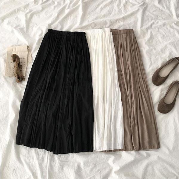 ロングスカート レディース マキシスカート 無地  Aライン スカート ロング サマースカート 裏地付き ウエストゴム 春 夏レディース用のスカートが新ロング丈のAラインシルエットはとてもフェミニンな香りを漂わせる生地にナチュラル感たっぷり...