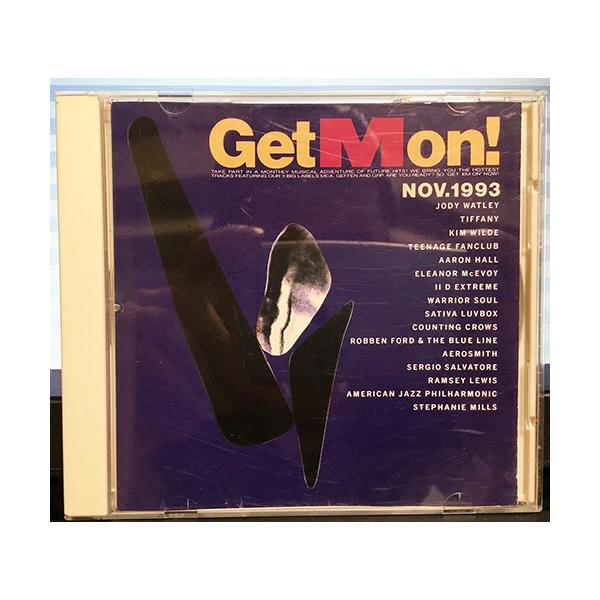 中古です。  CD状態 良好かと思いますが、 表と裏面を超純水＋純銀ナノコロイドで掃除＆防カビ仕上げ後最後まで試聴しました。   音飛びはございませんでした。