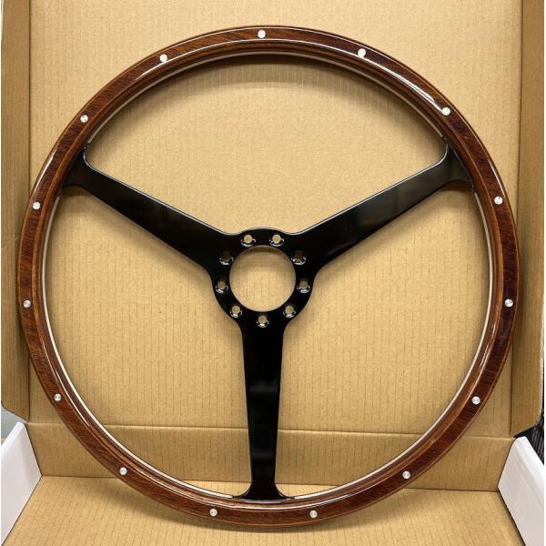 【発売日：2022年05月13日】アメリカのリプロ品新品未使用。かなり希少です。センターはアルミニウムビレットに黒い塗装、グリップはマホガニー。フラットタイプ。16インチバージョン1958~1970年のDB4,DB5,DB6タイプのリプロダ...