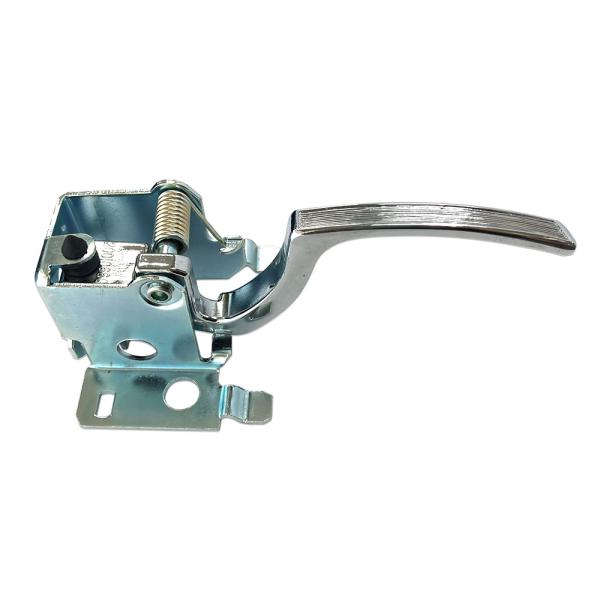 おおよそ１９７７〜９２あたりのGM系フルサイズのインナードアハンドル新品です。主な適合1985-87 Buick Electra　1985-90 Buick LeSabre　1982-92 Cadillac Deville　77からも可能の...