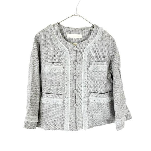 【ブランド名】 ヴゼット VOUS ETES【サイズ】 38【サイズ詳細】 身幅47cm　ゆき丈59.5cm　着丈48.5cm【カラー】 グレー【素材】 レーヨン80　シルク10％　コットン8％　ポリエステル2％【ランク】 B【コメント】軽...