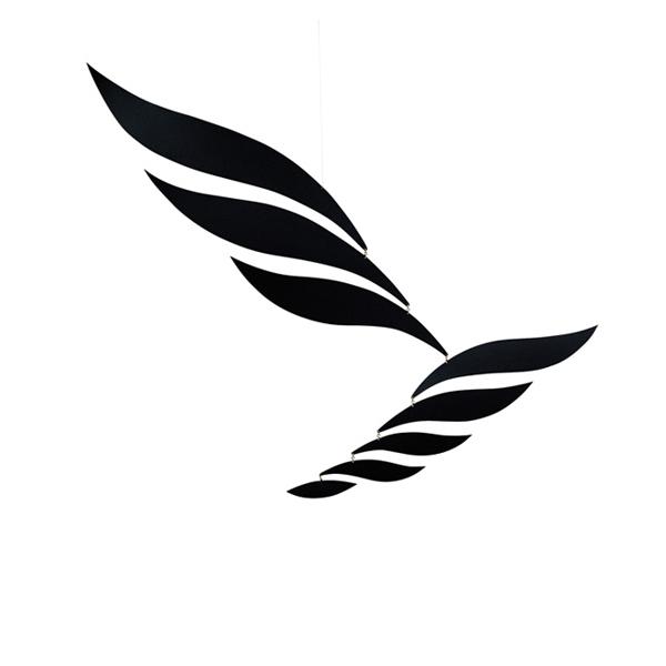 デンマークのフレンステッドモビール社のモビール。　洗練された造形にシックな色彩。　空間の良いアクセントになります。　静かにうごめく彫刻的な美は、時間の流れをゆっくりと感じ取らせてくれます。