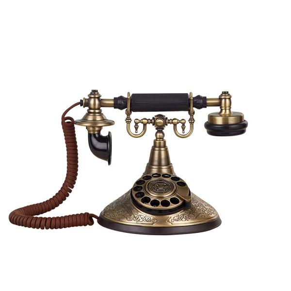 ◆レトロでクラシックな装いのファッション電話機◆昔懐かしいダイヤル式◆呼出音の切替可能◆受話器音量調整可能◆リダイヤル機能◆「＃」や「＊」信号の利用可能◆金属パーツを多用した重厚なデザイン製品サイズ：約W246×D148×H175mm製品重...