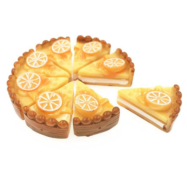 オレンジとソースをかけたオレンジケーキのパーツです。ベイクドチーズケーキのような構成で、とっても濃厚で美味しそう！！1つがホールの1/8サイズとなっているので、8個揃うとホールサイズに＾＾楽しいパーツとなっているので、2セット如何でしょうか...