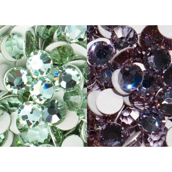 メスメラ。プレシオサ　2023年　秋冬新色カラー大きな特徴は太陽光下と蛍光灯下で色が変わることです。宝石のアレキサンドライトのよう太陽光下ではライトアメジスト、蛍光灯下ではエメラルドグリーンになります。はっきりと色が変わり面白いストーンです。