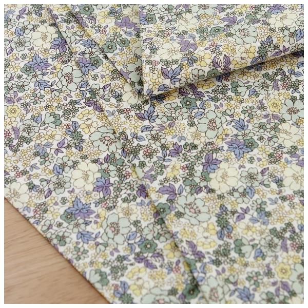 控えめな愛らしさが魅力、忘れな草をモチーフにした『FORGET ME NOT - yellow』。生成り色の生地にニュアンスのあるブルーやグリーン、イエローが甘く爽やかな印象。模様が細かく、方向が無いので、様々なアイテムにおすすめです。■素...