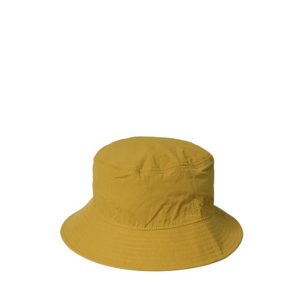 ＜商品説明＞繊維廃棄物からアップサイクルした『リコンフィー素材』を使用したバケットハット。マットな風合いのリップストップナイロンです。当店は正規取扱店です。ご安心ください。