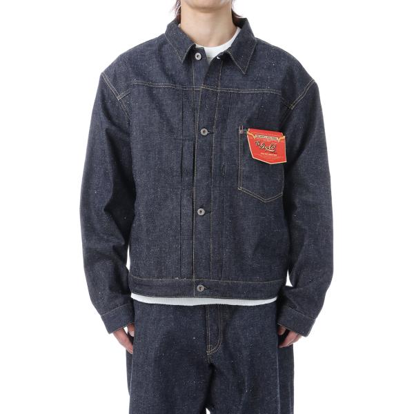 ＜商品説明＞大戦モデルを忠実に再現したデニムジャケット。紡績過程で落ちた短繊維を使用したスビン綿100％デニムを採用。タテ7番手xヨコ9番手の糸をシャトル織機でじっくり織り上げた11.5ozセルビッヂ生機仕上げ。縮絨加工を施さない生機裁断・...