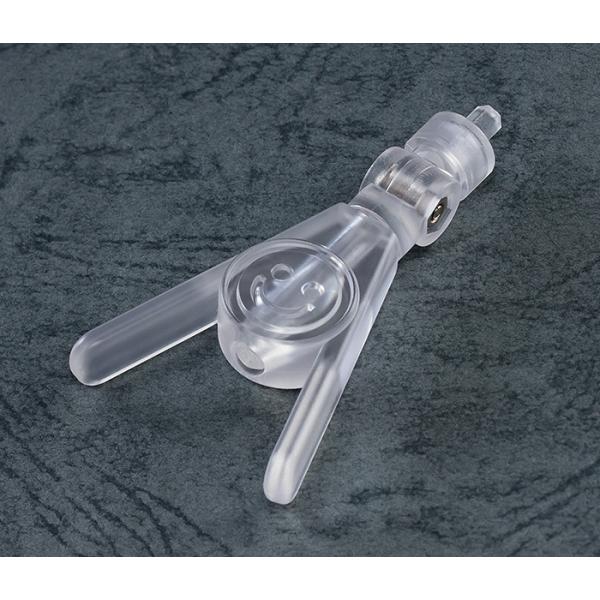 らくらく＆お手頃価格のねんどろいど用イーゼル3個セット。お手持ちのねんどろいどにあわせて高さと角度を調節して簡単にねんどろいどを立たせることができるディスプレイ用支柱です。※お持ちのねんどろいどのキャラクターのデザインによっては正しく付け替...