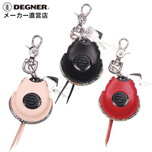 2018年以降ソフテイル対応◆素材：牛革(天然タンニンなめし)/金襴織物◆仕様：メイン/キーフォブケース、背面/2019-ハンドルロックキー専用ポケット◆サイズ：縦7.3×横6.7×厚み0.5(cm)◆カラー：ブラック、タン、レッド