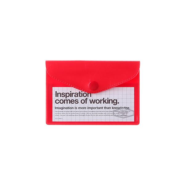 素材 　：PVC(塩ビ）生産国 ：日本サイズ ：横110×縦77mm仕様 　：2カードポケット/55×91mmカード約30枚収納可能・デルフォニックスオリジナルの中身が見えるブリーフケース・持つ人を選ばないビニールカードケースです・表面が透...