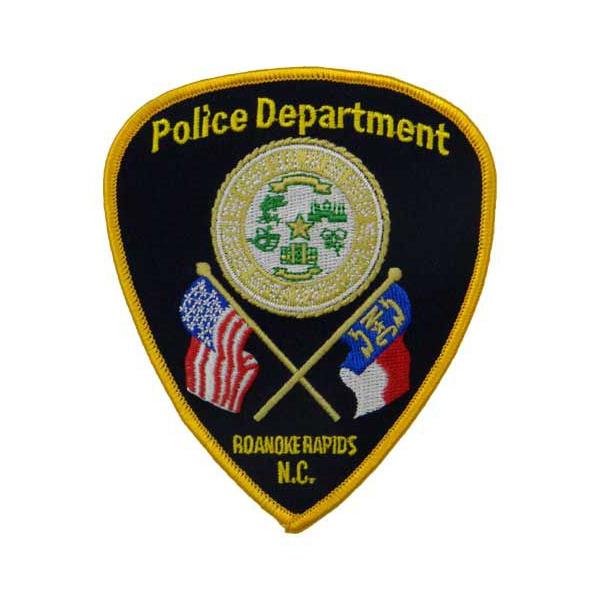 Police Department ROANOKE RAPIDS N.C.のワッペン（Smallサイズ）アイロン装着可能です。大きさは約横10.3cm・縦12.4cmのスモールサイズです。洋服の胸・袖・カバンなどにつけてアクセントにどうぞ。...
