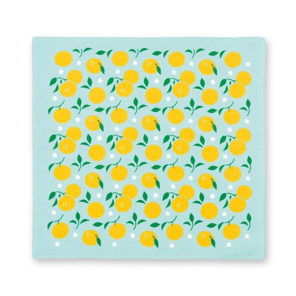 おかみさんの小風呂敷柚子お弁当を包むのに最適な、使い勝手のいい大きさの小風呂敷。同じ柄でも包み方次第でたくさんの表情を見せるのも魅力のひとつです。サイズ：50x50cmタペストリーとして飾っても、小風呂敷としても、お弁当包みとしても利用でき...