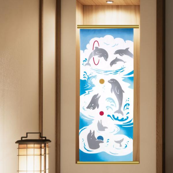 Kenema夏　生き物イルカショージャンプに、輪くぐり、キャッチボールも！これからイルカショーが始まるよ。手拭い本来の製法のため、切りっ放しで両端処理はされていません。裁断位置によって寸法が前後する場合がございます。使い始めに出るほつれは切...