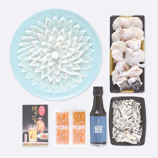 「とらふく」ならではの味わいを余すことなくお楽しみいただくフルコース。美しく盛り付けたとらふく刺しと、鍋いっぱいに広がるとらふくちりの魅力をたっぷりとご堪能下さい。商品内容とらふく刺身100g、とらふく皮湯引き80g、とらふくちり300g、...