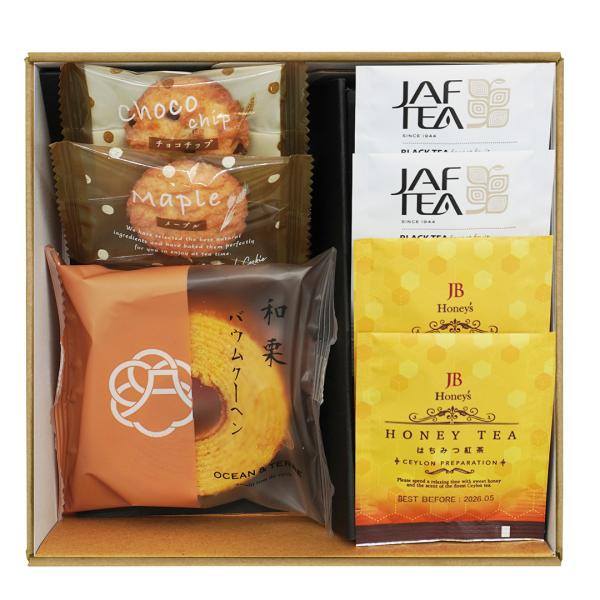 サクッとおいしい神戸のクッキーと和素材のバウムクーヘンを2種の紅茶でティータイムをお楽しみいただけるセットです。商品内容バウムクーヘン（和栗）・神戸のクッキー（メープル・チョコチップ）・紅茶（はちみつ2g・フォレストフルーツ1.5g）各2 ...