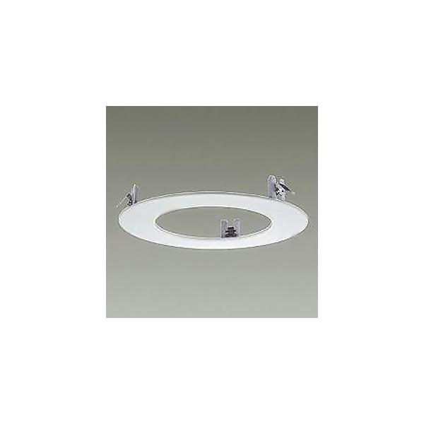 【仕様】 ●既存のダウンライトから簡単にLEDダウンライトにリニューアル。リニューアルプレートを使えば、現状の天井埋込穴をそのまま利用してLEDダウンライトを取り付けることができます。 ●日塗工番号N-93・マンセル値N9.3にちなんだ白塗...