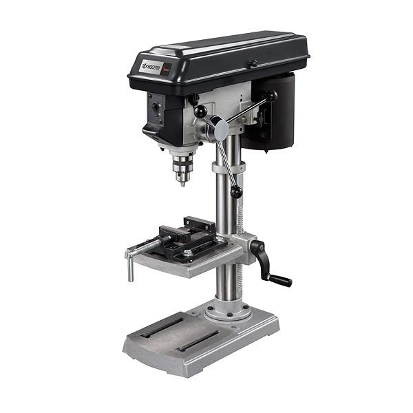 ＜商品概要＞●木工24mm　鉄工13mm●バイス能力　幅80mm×つかみ能力75mm●木材、金属類などの穴あけに精密な穴開けには不向きです。京セラブランドに変更になりました。こちらの商品は、時間指定できない商品となっております。こちらの商品...