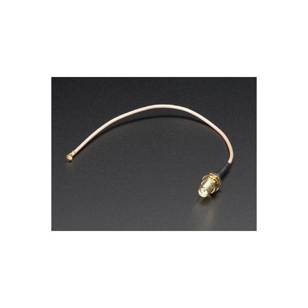 本製品はパネルマウントSMAコネクタ仕様で、GPSや携帯電話の接続によく使用されます。SMA接続するアンテナと画像を確認してください。ケーブル：RG178ケーブル長：約15cm