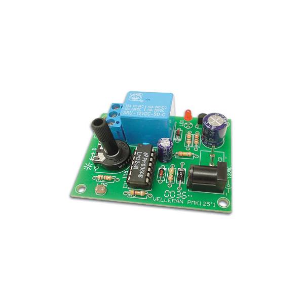 暗くなるとスイッチをONにして。。。光感知感度調節可能。リレー出力：NO/NC 24V/5A電源：12VDC寸法：65 x 50mm 難易度：★★