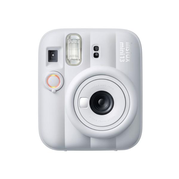FUJIFILM instax mini 13は、気軽に撮ってその場で楽しめるインスタントカメラです。明るさオート調整とF12.7レンズで、シーンに合わせた撮影をシンプルに実現します。最短0.3mの接写やフラッシュ機能で、日常の瞬間をしっか...