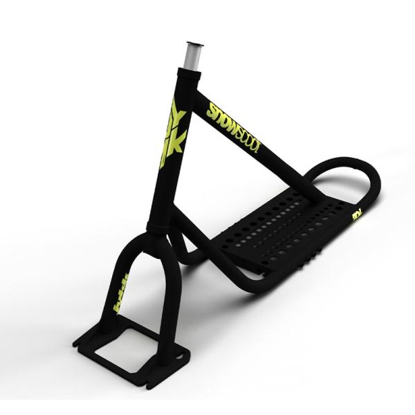 70Lは他フレームに比べデッキ部分を20mm長く懐に余裕があり、体のストロークを使ったりトリックをしたいライダーや高身長でフロントを高いポジションでセットしたいライダーにお勧めです。地形を生かしたライディング、パークやジブでのクイックな動き...