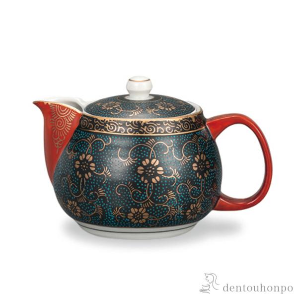深い青の中に鉄仙の模様が美しく際立つ九谷焼の急須。控えめながらも華やかさを感じるデザインは、和の空間に優雅なひとときを運びます。茶こし付きで使いやすく、毎日のお茶の時間を格別に。伝統と機能美が調和したこの一品は、心を落ち着かせ、日常に穏やか...