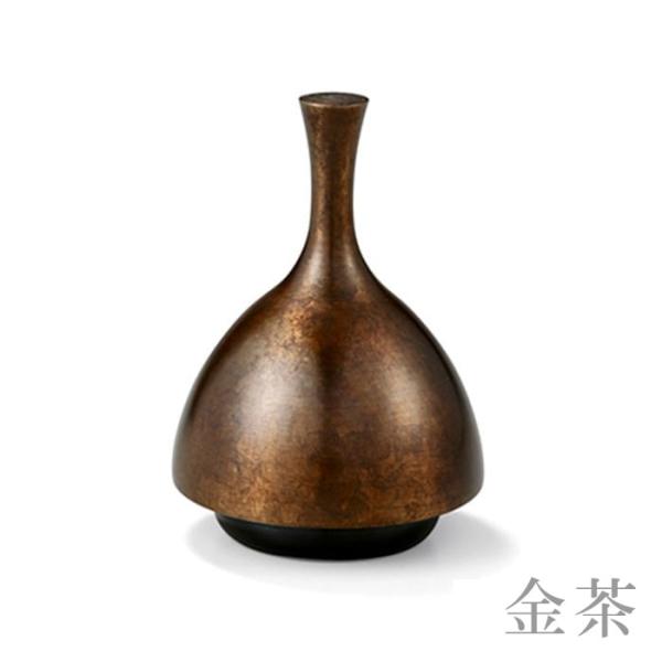 富山県高岡市の伝統産業「鋳物」の鋳造・加工技術を生かし、現在のライフスタイルにも合うデザインに仕上げました。 素材の美しさを表現するため、職人が一つ一つ手作業でロクロ仕上げを施しています。■ ベルりん 金茶 【 能作 / 高岡銅器 】＜仕様...