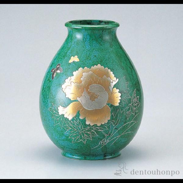 重厚感ある高岡銅器の花瓶は、空間を個性的に演出します。伝統の造形・加飾技術により生み出された、凛々しくもわびさびを感じさせる雰囲気は唯一無二。日本だけでなく海外の方にも人気です。ご自宅用にはもちろんプレゼントや、お仕事関係の贈り物（新築・竣...