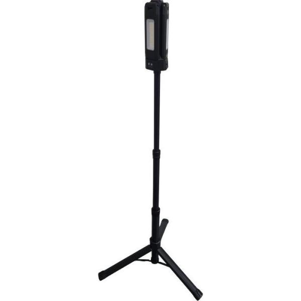 8000mAhバッテリー付属！！アウトドア・キャンプ・バーベキューＢＢＱに最適！角度自在！！ゼフルス　自在３灯式充電式ＬＥＤライト ギドライトメーカー：ゼフルス ＺＥＦＵＬＳ品名：自在３灯式充電式ＬＥＤライト ギドライト品番：ZA-GL20...