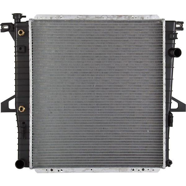 商品名Spectraプレミアムcu2309 CompleteラジエーターSpectra Premium CU2309 Complete Radiatorブランド：Spectra Premium商品サイズ：高さ：17.8 cm横幅：69.9 ...