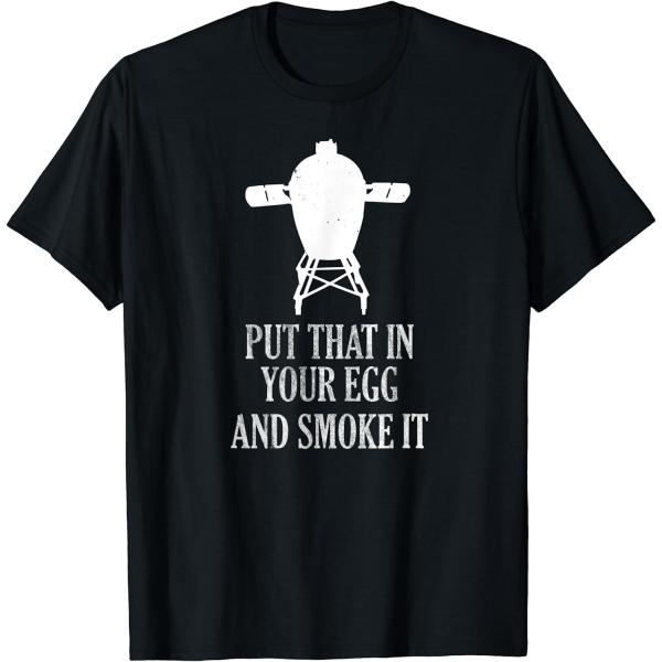 商品名Mens Men's Funny BBQ Grilling Smoking Pitmaster Egg Smoker TShirtブランド：Smokin' Freedom Designs商品サイズ：Small高さ：2.5 cm横幅：2...