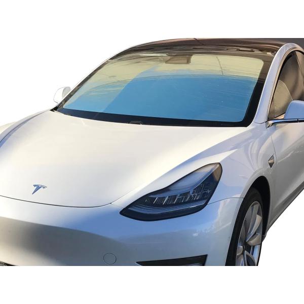 商品名Heatshield オリジナルフロントガラスサンシェード カスタムフィット Tesla 3 セダン 2018 2019 2020 2021 シルバーシリーズ用Heatshield, The Original Windshield S...