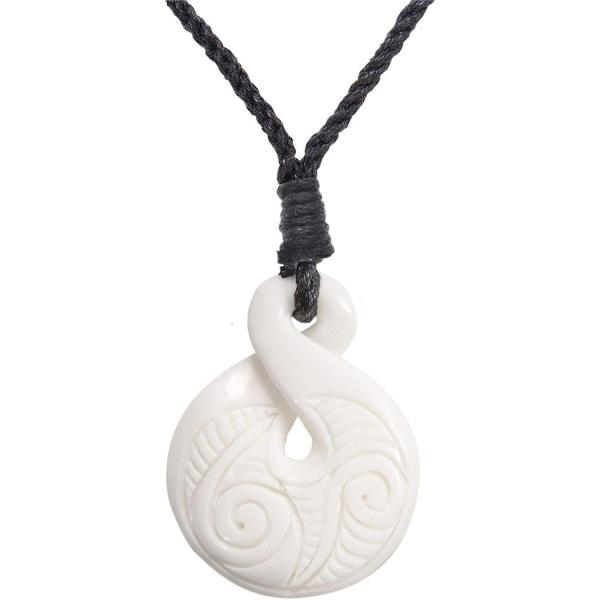 商品名81stgeneration シングル ツイスト ピコルア 彫刻 骨ペンダント コル彫刻付き - メンズ サーファー アクセサリー - ハンドメイド トライバル ネックレス - マオリスタイル ナチュラル ジュエリー - 女性へのスピ...