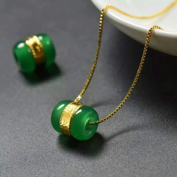 商品名ナチュラルグリーン カルセドニー ゴールド 翡翠 ペンダント ネックレス ペンダント アクセサリー ジュエリーNatural Green Chalcedony Gold Jade Pendant Necklace Pendant Ac...