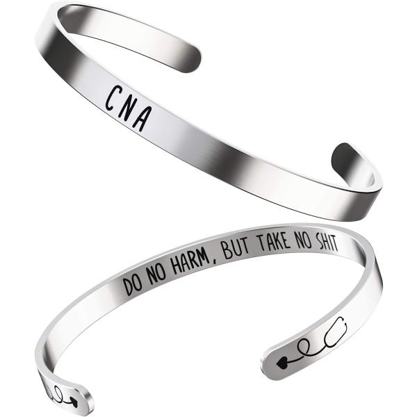 商品名Caring Hands Gifts CNAブレスレット - 認定看護師アシスタント - CNAギフト - ステンレススチールバングル 女性用 - 聴診器付きシルバーカフ - インスピレーションを与えるマントラ 毎日のリマインダーCa...