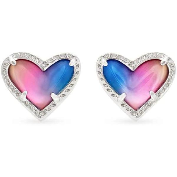 商品名Kendra Scott Ari Heart Stud Earrings for Women, Fashion Jewelry, Rhodium-Plated, Watercolor Pearlized Clear Glassブランド...