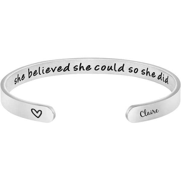 商品名MEMGIFT インスピレーショナルブレスレット レディース 名前入り 誕生日 刻印カフバングルMemgift Personalized Name Bracelets for Women Inspirational Birthday ...
