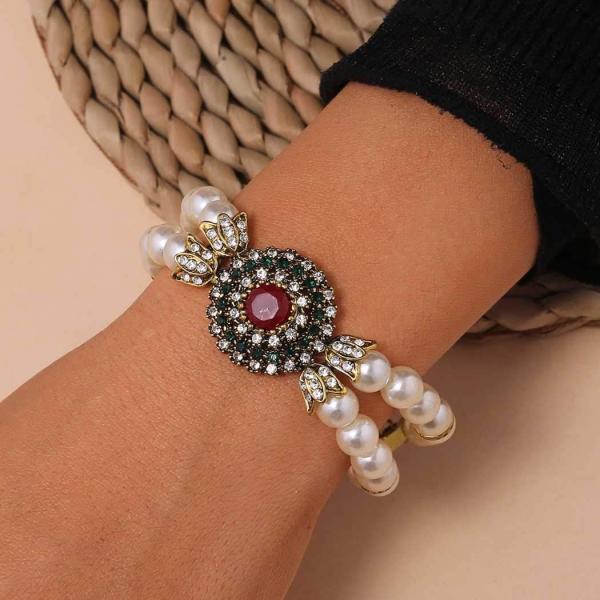 商品名Masiter Sparkly Ruby Rhinestone Bracelet Flower Faux Pearl Bracelet Bridal Body Jewelry Accessories for Women and Gir...