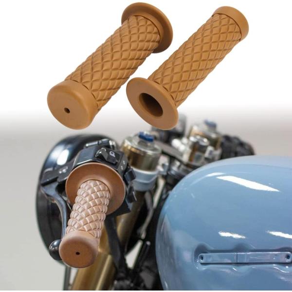 商品名KEEPDSGN ユニバーサル オートバイ 7/8インチ 22mm &amp; 1インチ 25mm ハンドルバー グリップ 滑り止めゴムハンドル - カーキKEEPDSGN Motorcycle Hand Grips 22mm 24m...