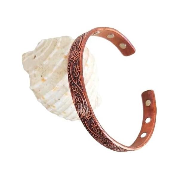 商品名Vibranic 純銅 Kada エンボス加工の花のつる ダークトーンデザイン ファッションアイテム アクセサリー 直径2.8インチVIBRANIC Pure Copper bracelet With Embossed Floral ...