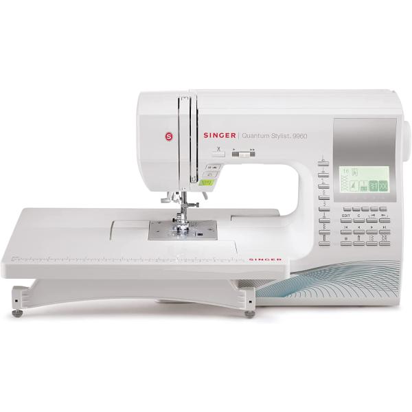 商品名Singer 9960 Quantum StylistSINGER | 9960 Sewing &amp; Quilting Machine With Accessory Kit, Extension Table - 600 Stit...