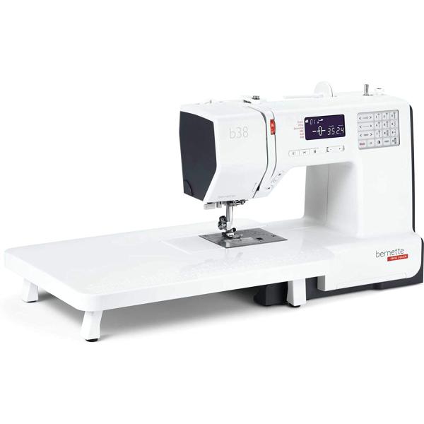 商品名Bernette 38 Swiss Design Computerized Sewing Machineブランド：Bernette商品サイズ：高さ：28.2 cm横幅：40.6 cm奥行：40.6 cm 商品番号：4336999780...