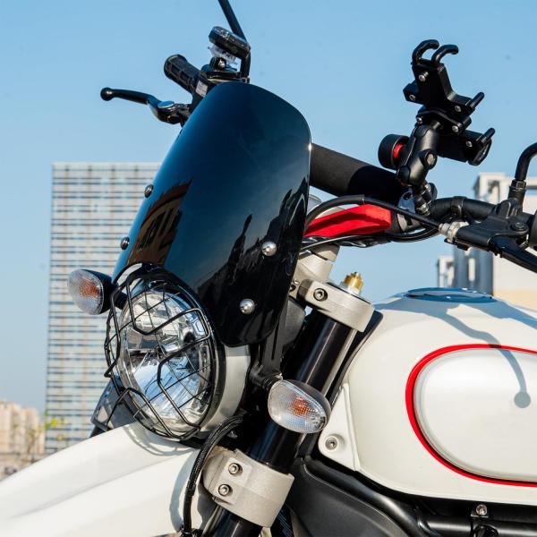 商品名: XX Ecommerce ABSフロントオートバイフロントガラスウインドスクリーンスクリーン耐久性のあるウインドシールド適用車種Ducati Scrambler 2015 2016 2017 2018 2019 2020 (煙) ...