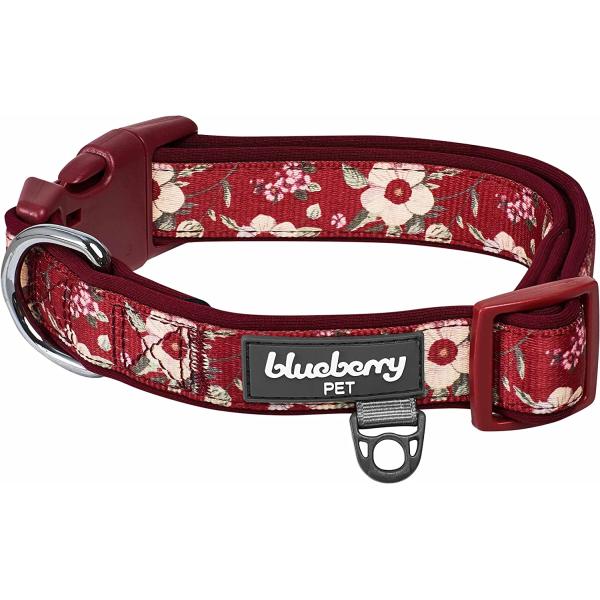 商品名Blueberry Pet Soft &amp; Comfy Oriental Flower Neoprene Padded Adjustable Dog Collar, Tuscan Red, Large, Neck 18""-26...